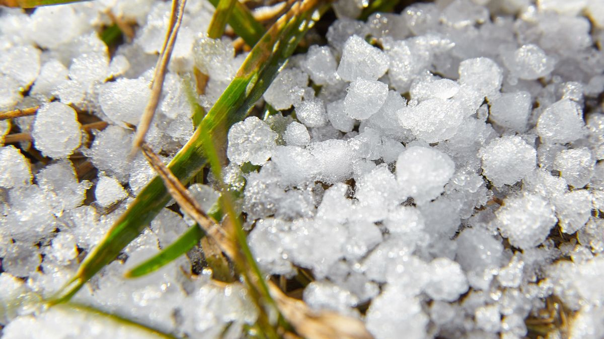 Qué es el graupel, el fenómeno que puede caer en varias provincias