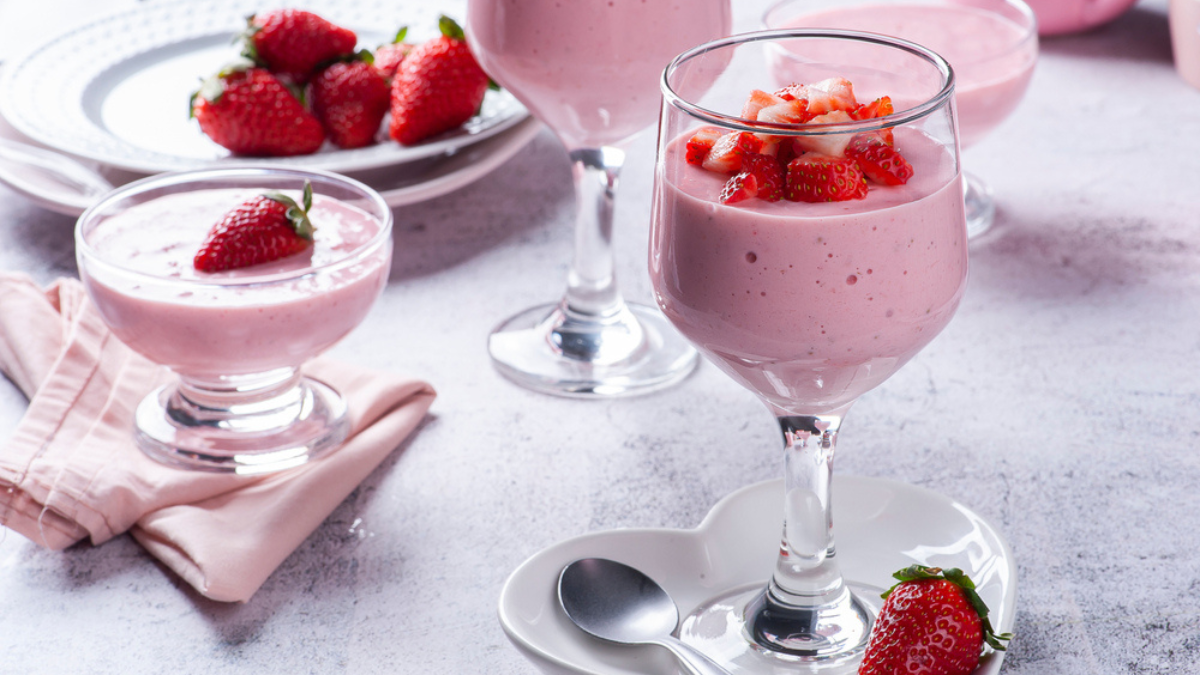 Mousse de fresa fácil: Ideal para lucirte en tu mesa