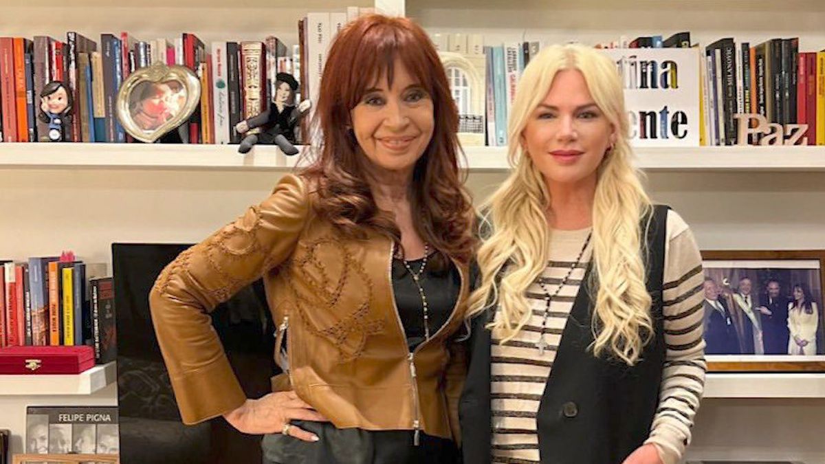 Esmeralda Mitre visitó a CFK en su prisión domiciliaria: Cristina inocente
