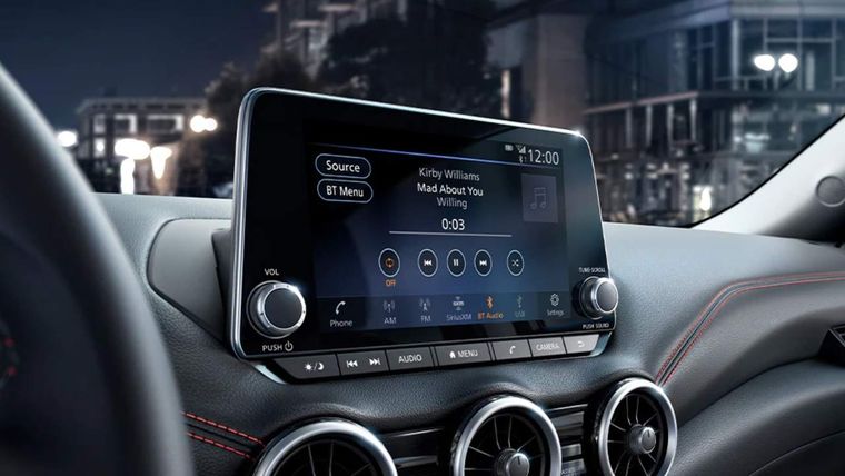 Nissan Sentra: precios y versiones del sedán