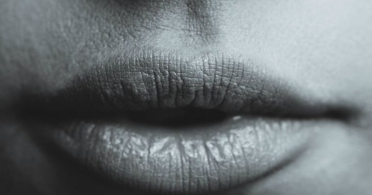 Conoce el remedio casero para tener los labios humectados