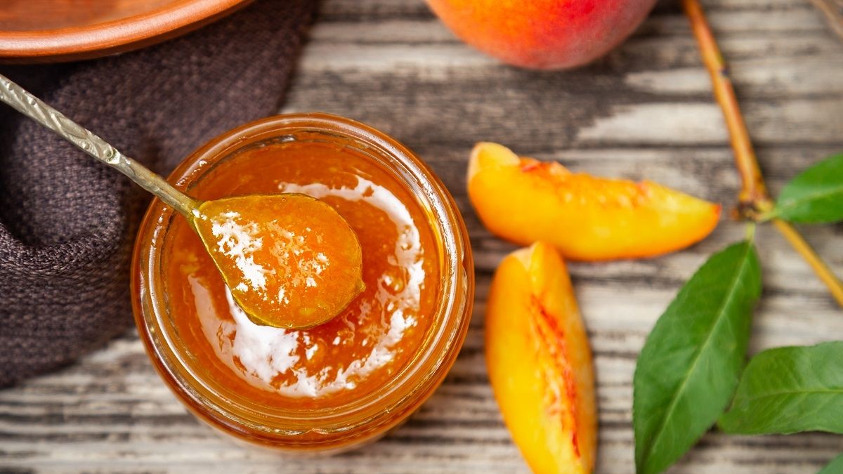 Con solo 3 ingredientes prepara tu dulce casero de duraznos