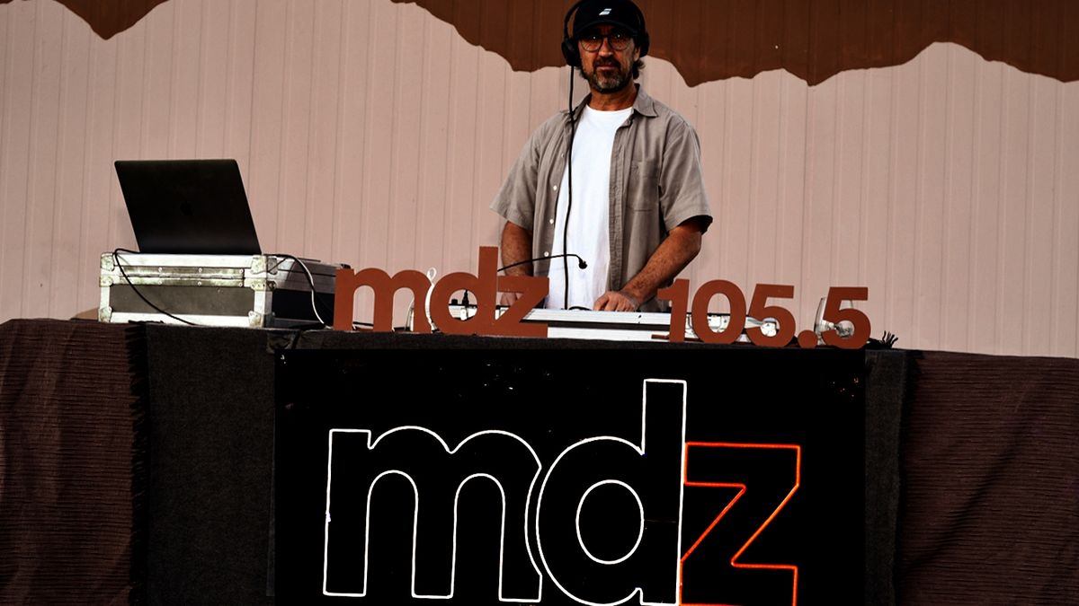 Musicalizá tu Navidad con MDZ Radio 105.5: escuchá la música especial ...