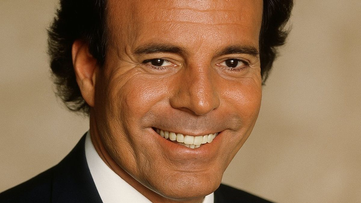 Descubrí por qué Julio Iglesias se volvió el rey de los memes mientras ...