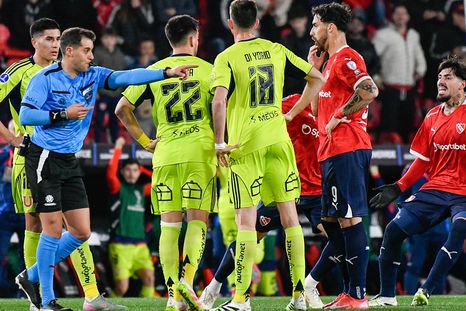 Atento, Racing: la dura sanción a Marcos Rojo por su expulsión en la ...