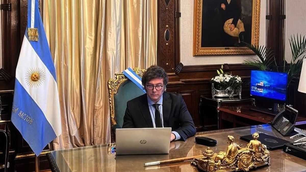 Milei y un súper lunes con agenda recargada: dos mesas claves, una jura ...