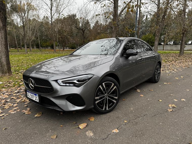 Contacto: manejamos el Mercedes-Benz CLA 200 sedán
