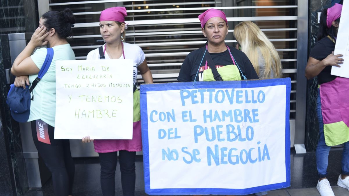 Piqueteros vuelven a la carga contra Sandra Pettovello: desde las 10 en ...