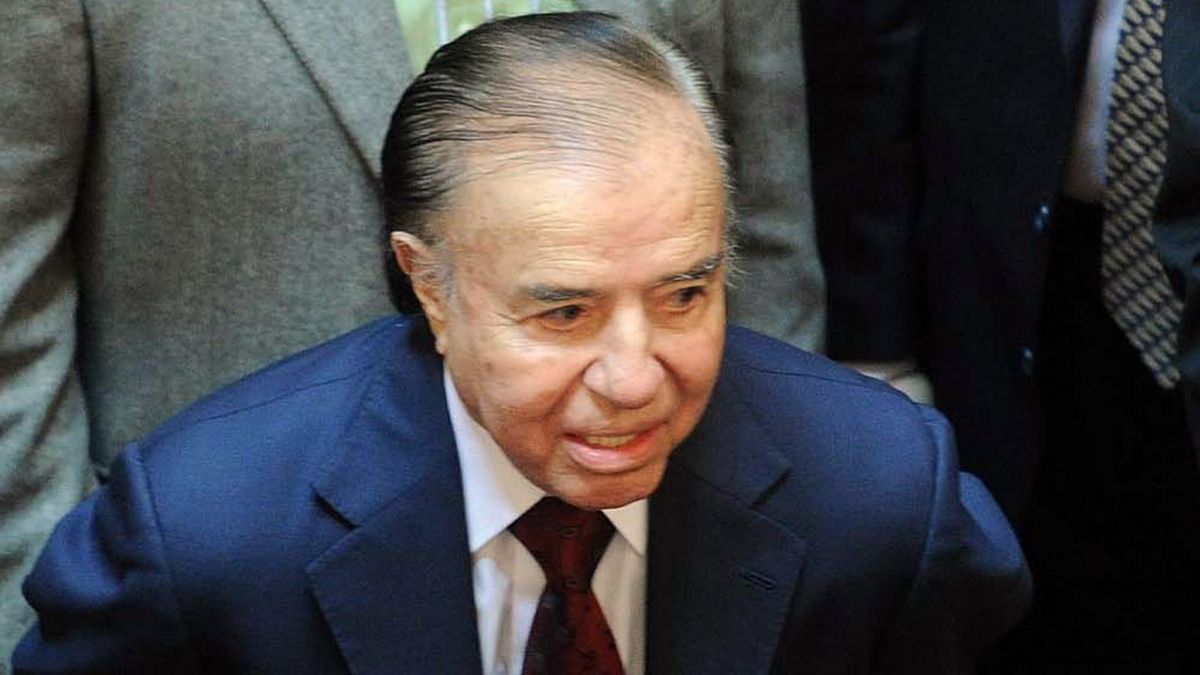 Menem, sobreseído en la causa por la voladura de Río Tercero