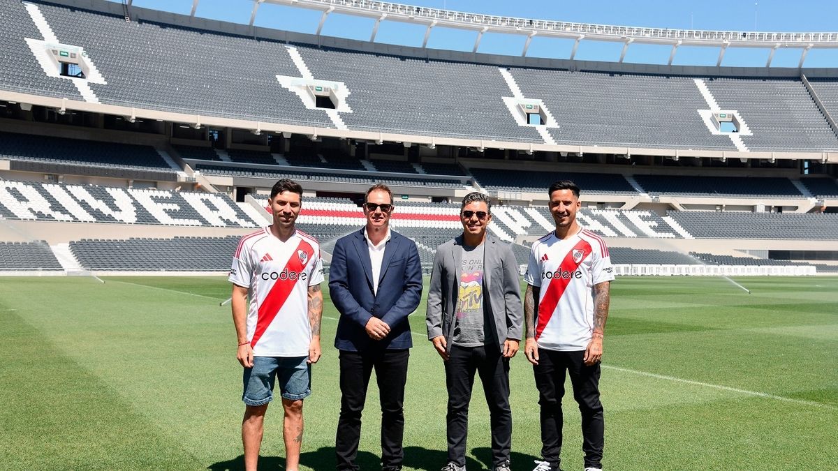 Del golazo de chilena de Francescoli a Polonia, a una noche de gala ...