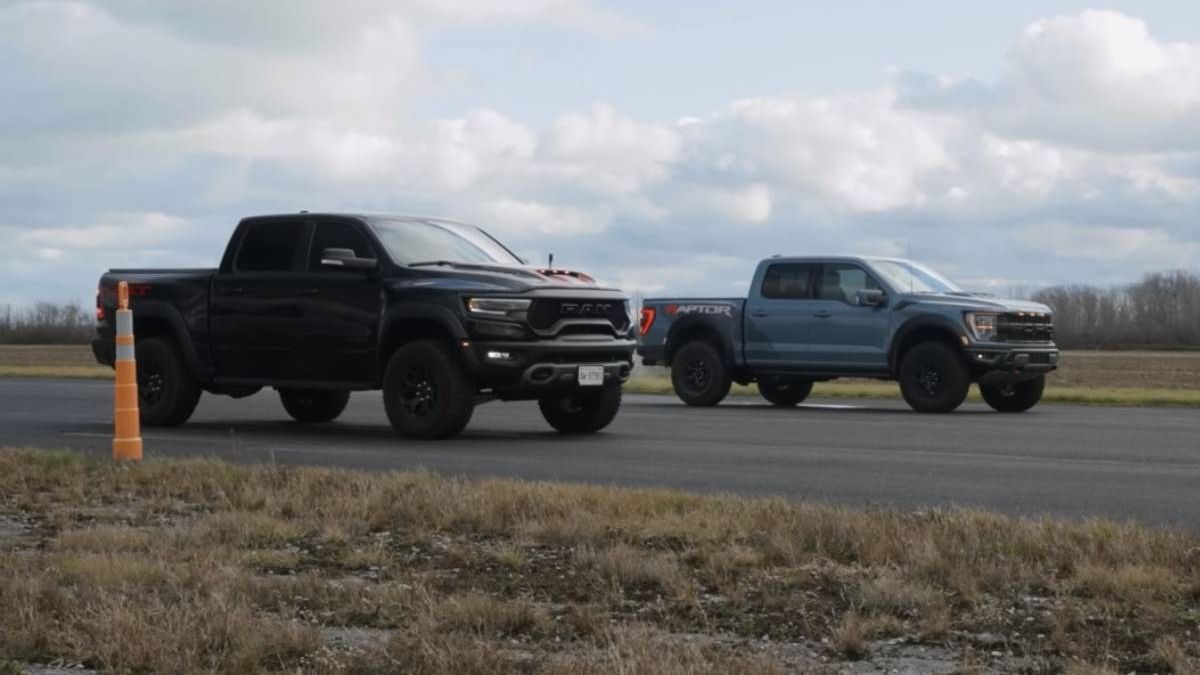 Ford F-150 Raptor R vs RAM TRX: ¿cuál es más rápida?