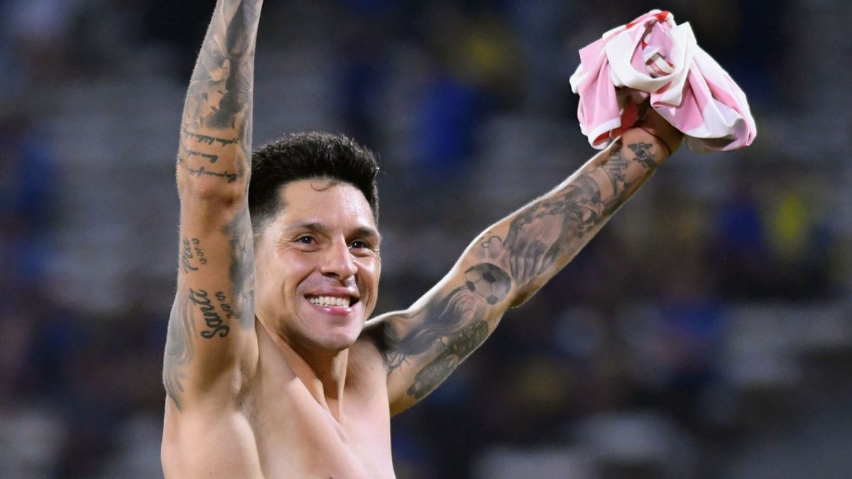 El picante festejo (con gesto incluido) de Enzo Pérez tras eliminar con ...