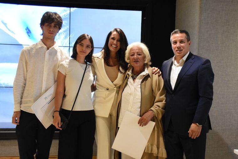 Reina de la Vendimia y distinguida por la Legislatura: te contamos por qué