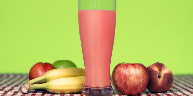 Desayuno nutritivo: prepara un batido de manzana con yogurt