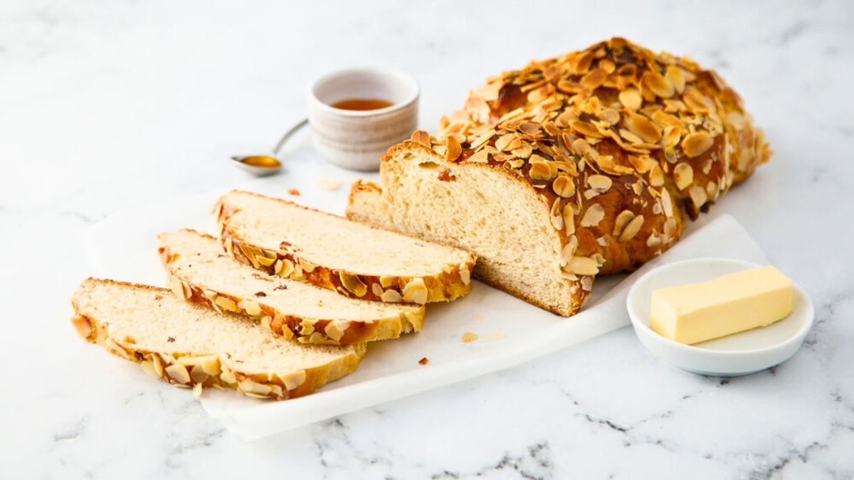 Receta fácil de trenza de almendra: pastel esponjoso y delicioso