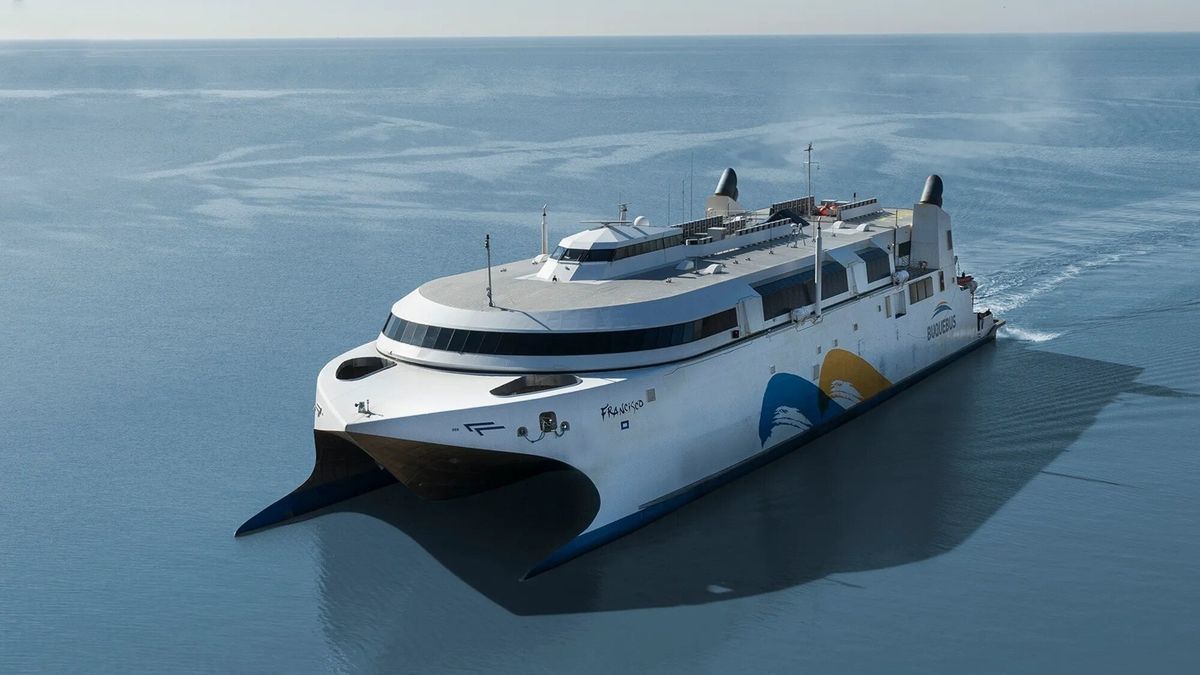 Buquebus reactivó la ruta rápida directa entre Montevideo y Buenos Aires
