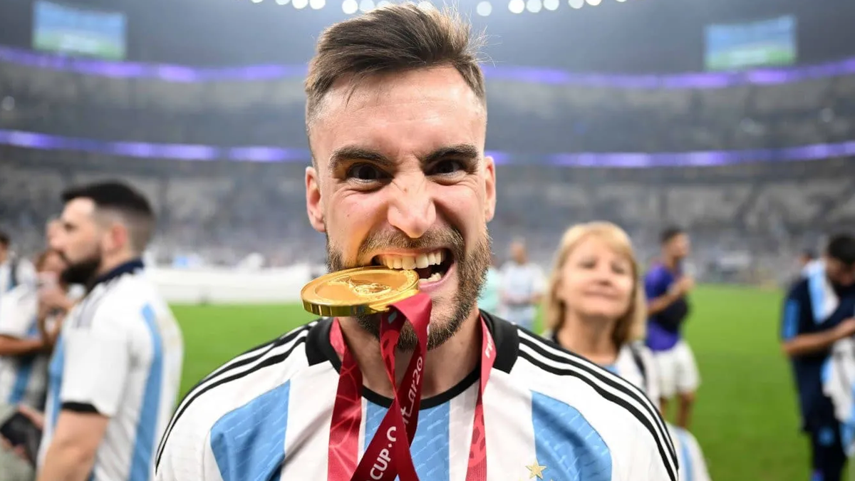 Nicolás Tagliafico presentó su línea de ropa inspirada en el Ikigai japonés