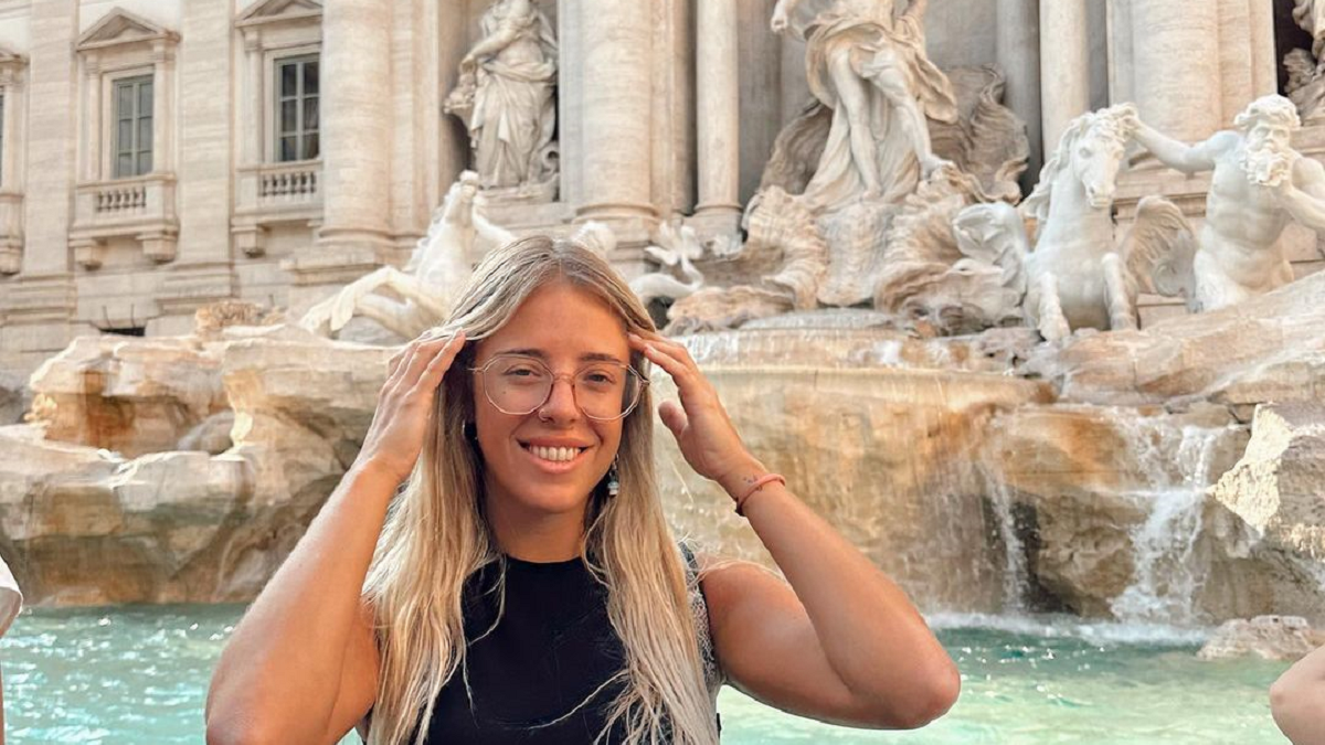 Frente al espejo, Nati Jota hace una curiosa reflexión y revoluciona la red