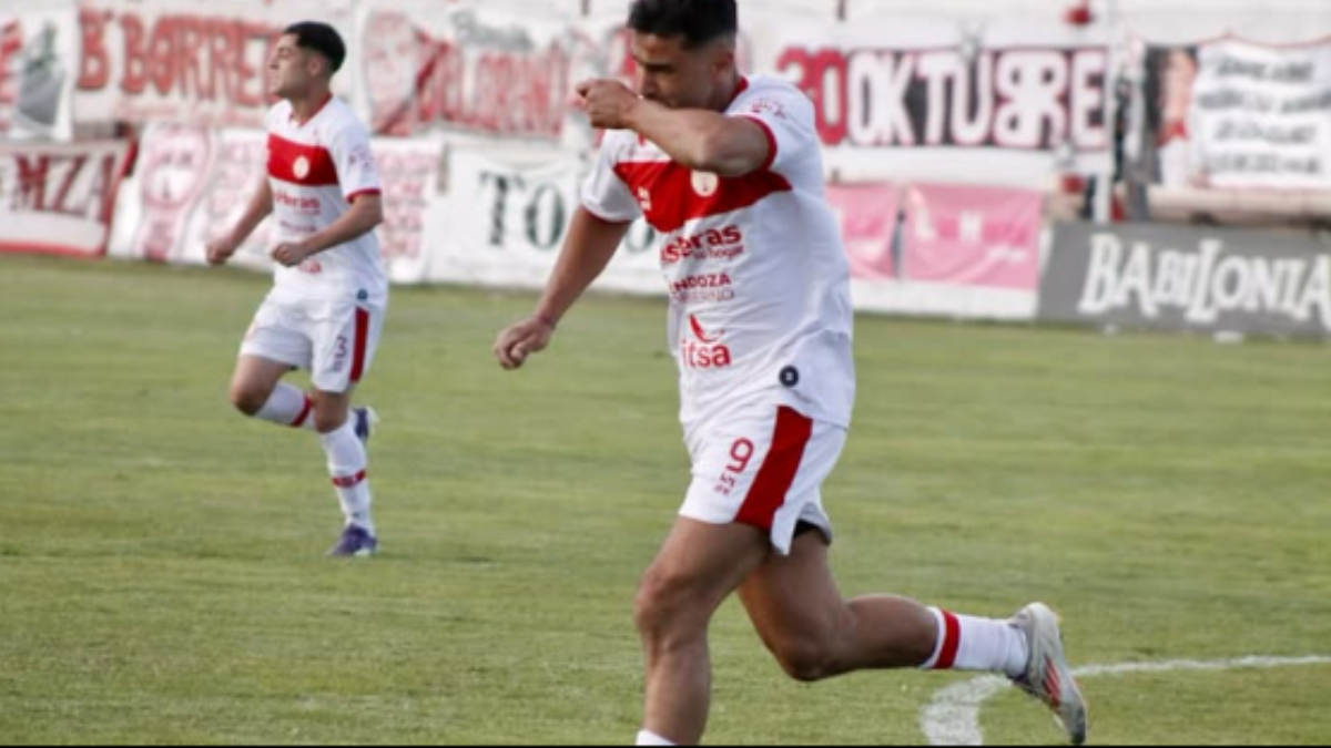 Huracán Las Heras venció a Ciudad Bolívar y se trepó a la punta