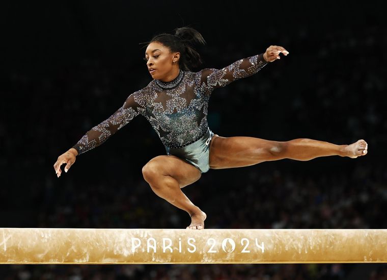 El impresionante debut de Simone Biles en su vuelta a los Juegos ...