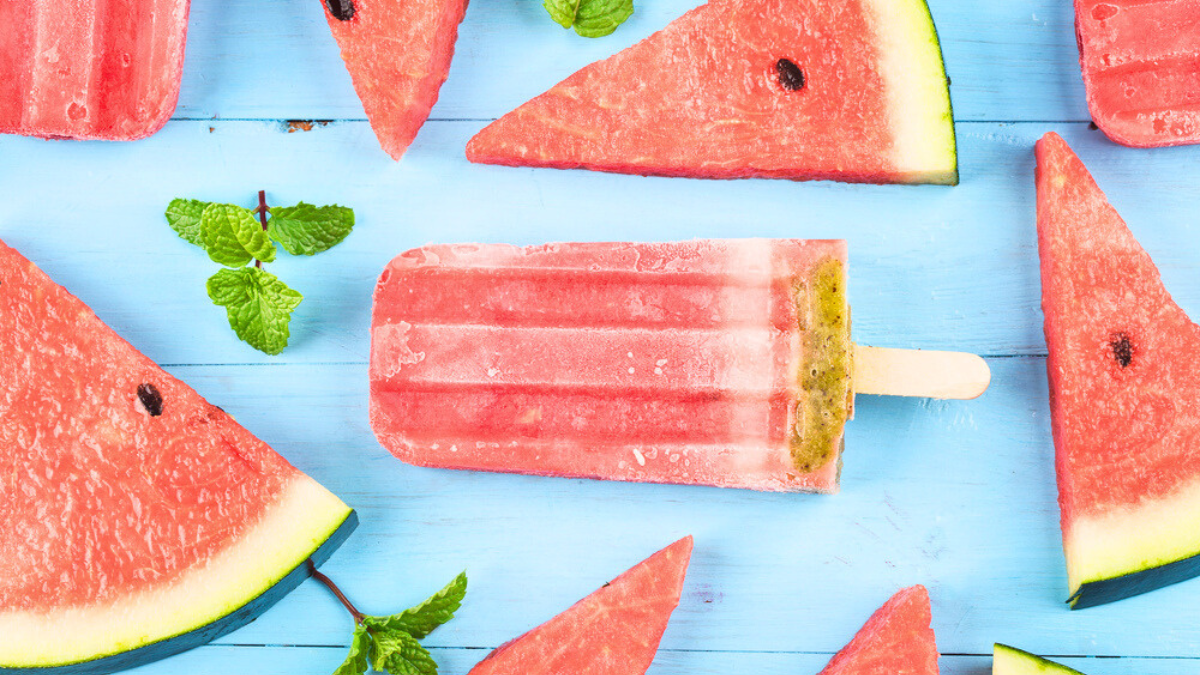 Aprende a hacer paletas de sandía: dulzura natural en cada mordisco