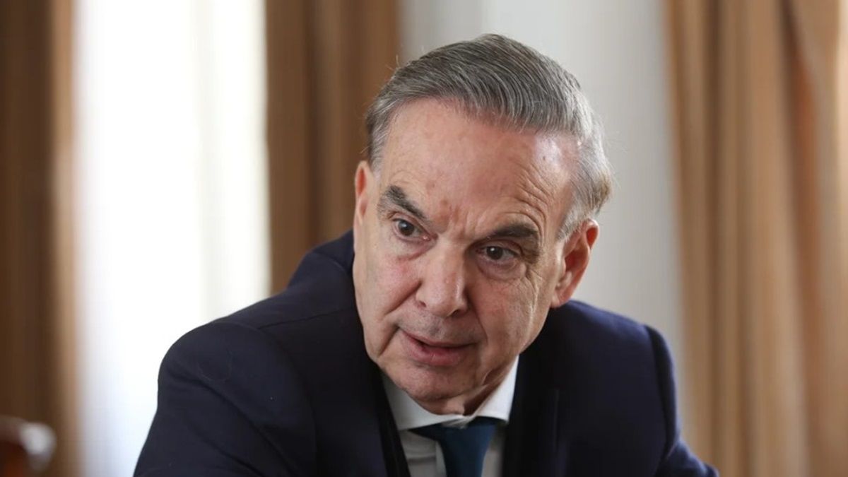 Presupuesto 2026: la durísima crítica de Miguel Pichetto a Luis Caputo ...