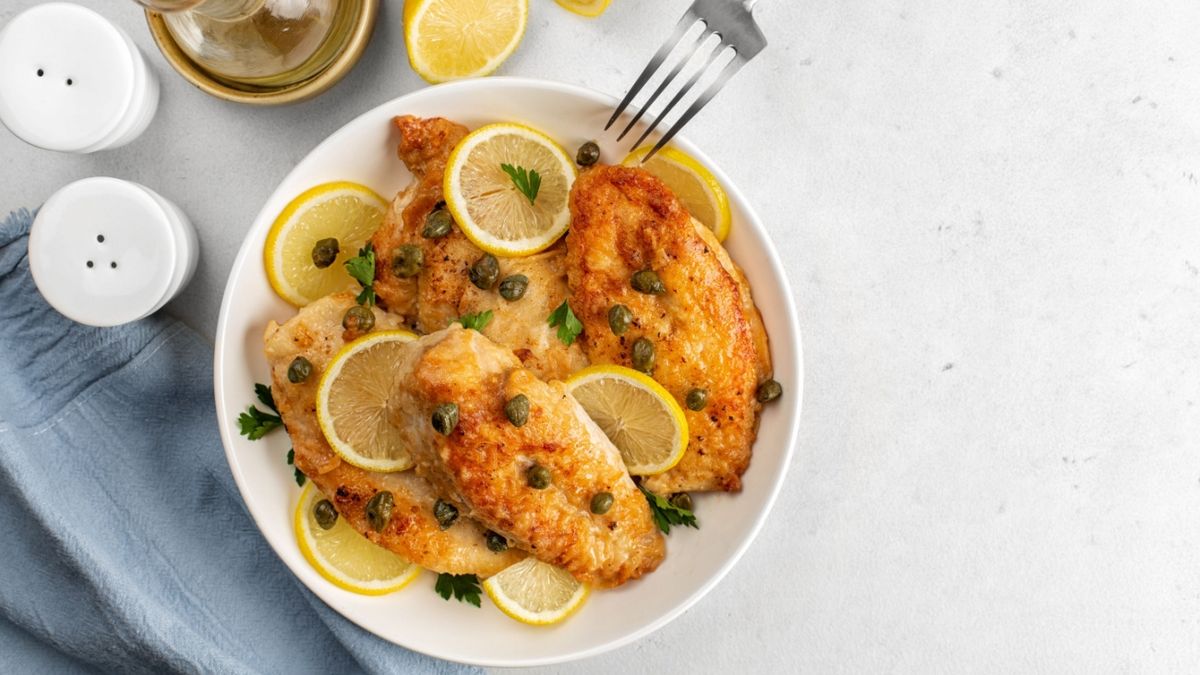 La receta de pollo piccata que necesitabas para sorprender a tu familia