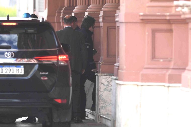 Javier Milei reunió a su Gabinete en una semana marcada por el fallo de ...