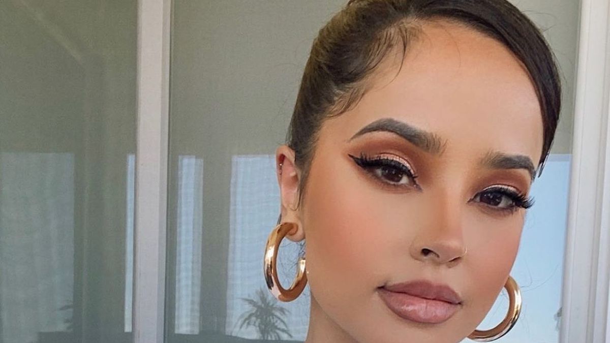 De espalda y con mini short: la foto de Becky G que cautivó a todos