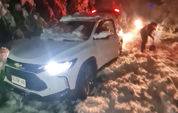 Así fue el dramático rescate de más de 20 personas atrapadas en un ...