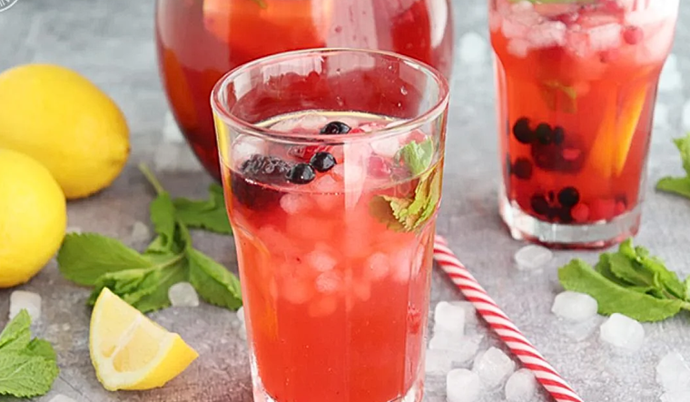 Receta ideal para el verano: limonada con frutos rojos ¡una delicia!