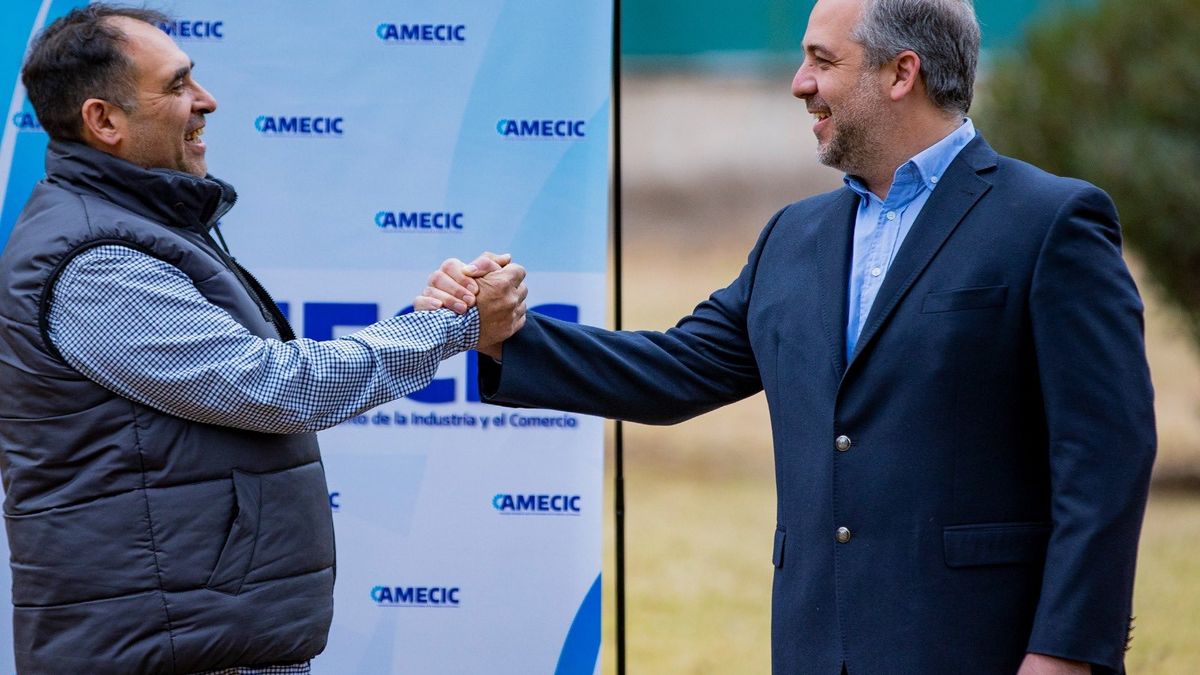 Matías Stevanato sumó el respaldo de un excandidato de Cambia Mendoza