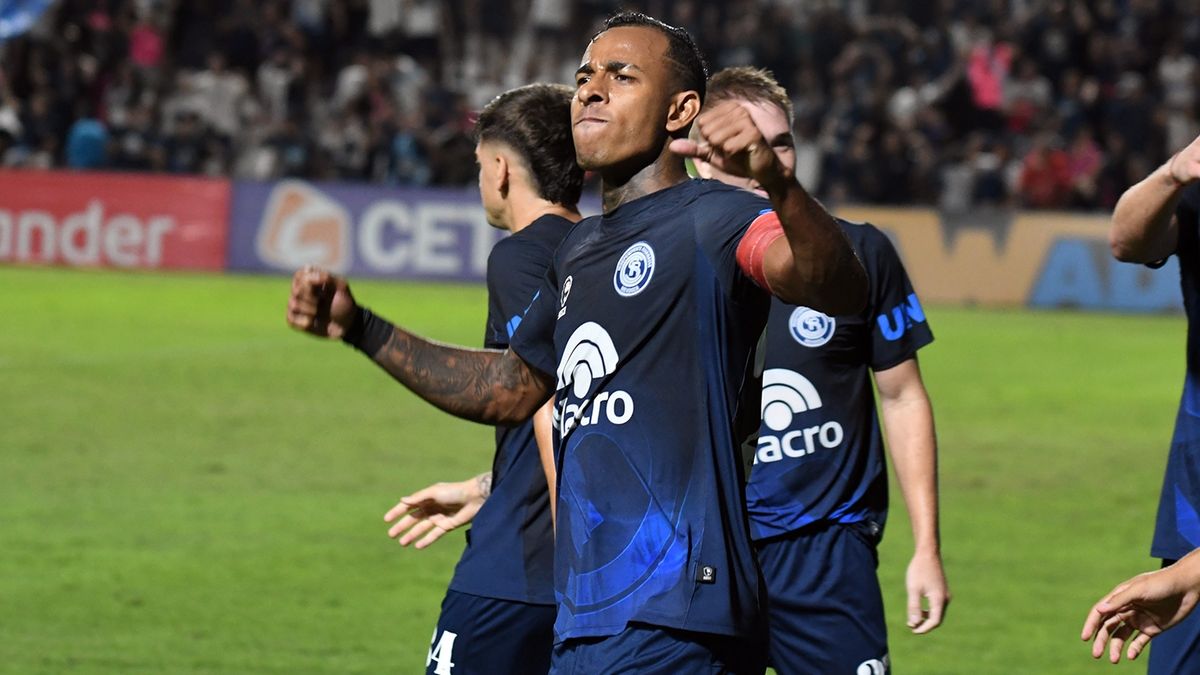 El curioso elogio de Villa a Sequeira tras el triunfo de Independiente Rivadavia ante Unión: Lo ...