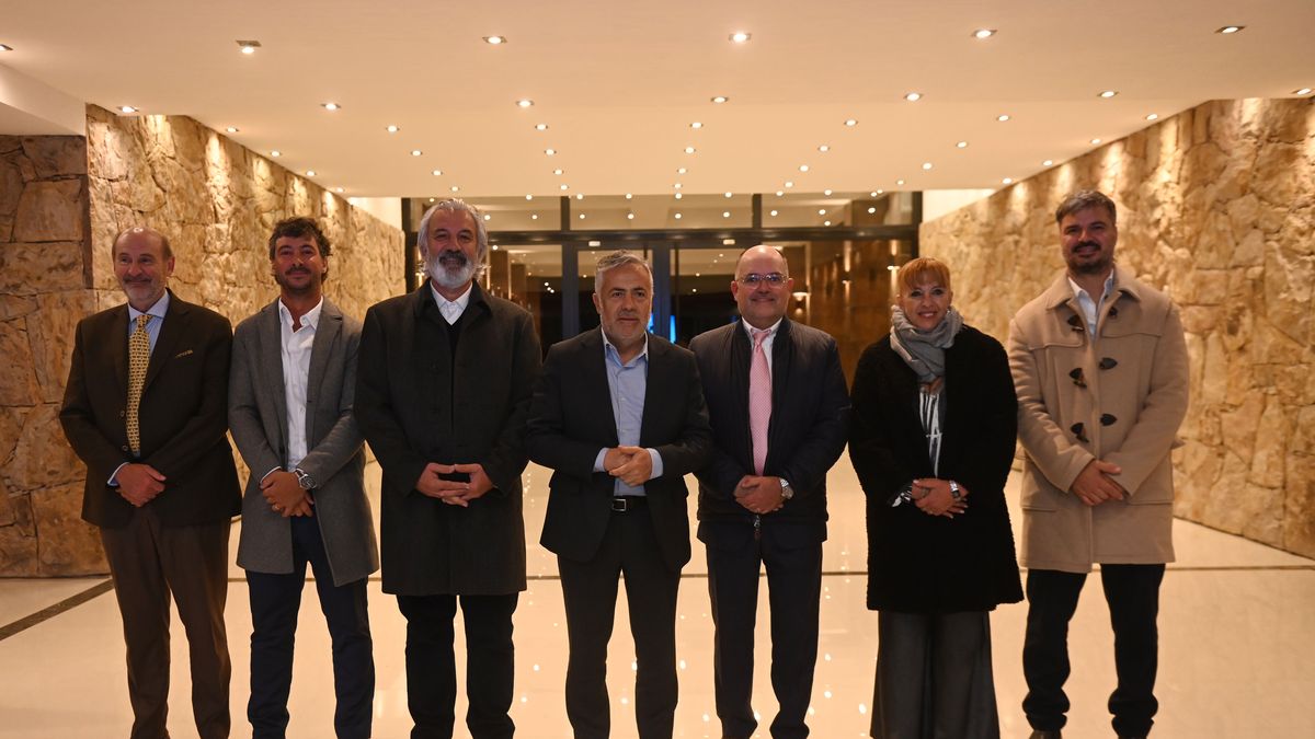 Todas las fotos y detalles de la cena de gala que cerró Vinexpo ...