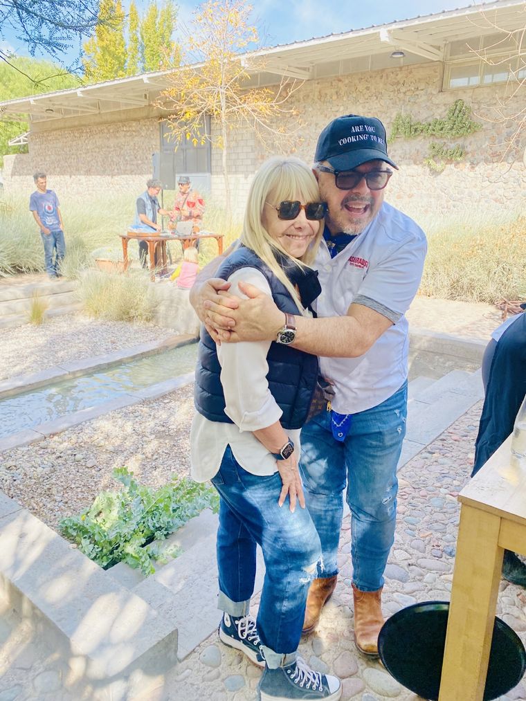 Claudia Villafañe disfrutó de un exclusivo evento casi de incógnito y ...