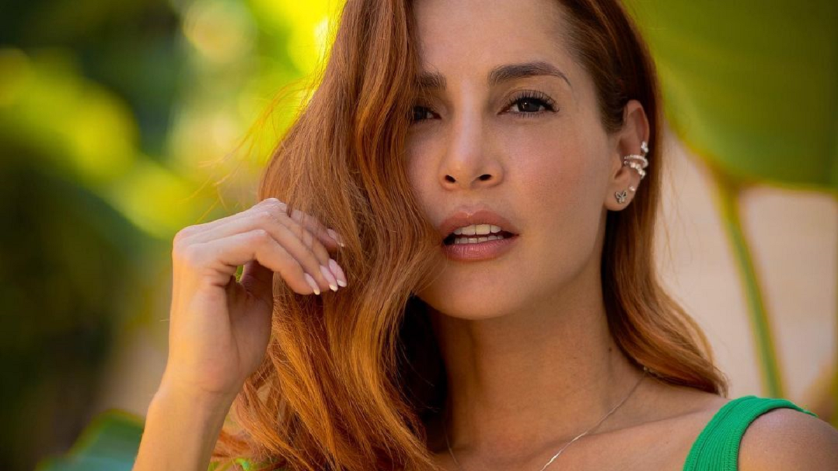 Así de hermosa luce Carmen Villalobos con su nuevo color de cabello