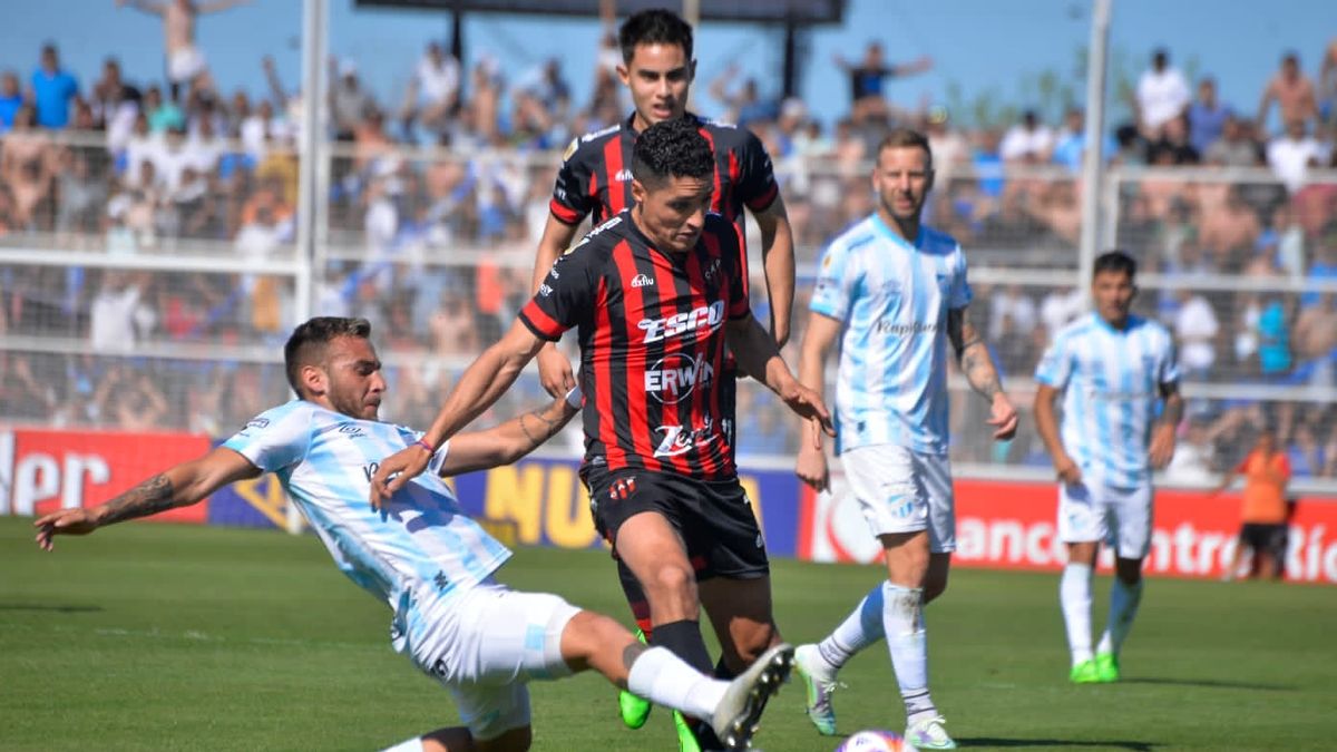Patronato le ganó a Atlético Tucumán un partidazo clave por la punta y ...