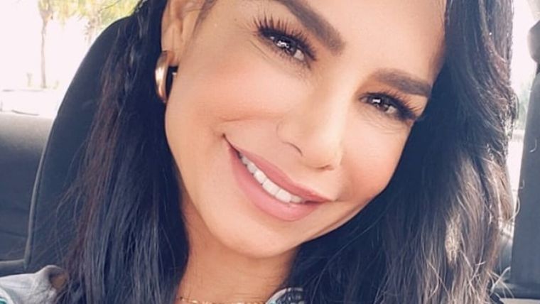 Lis Vega enloqueció a todos con un impactante trikini blanco