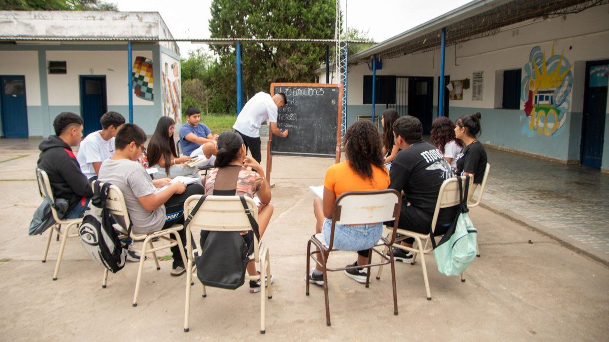 Educar en la escuela rural: los obstáculos que sortean docentes y alumnos
