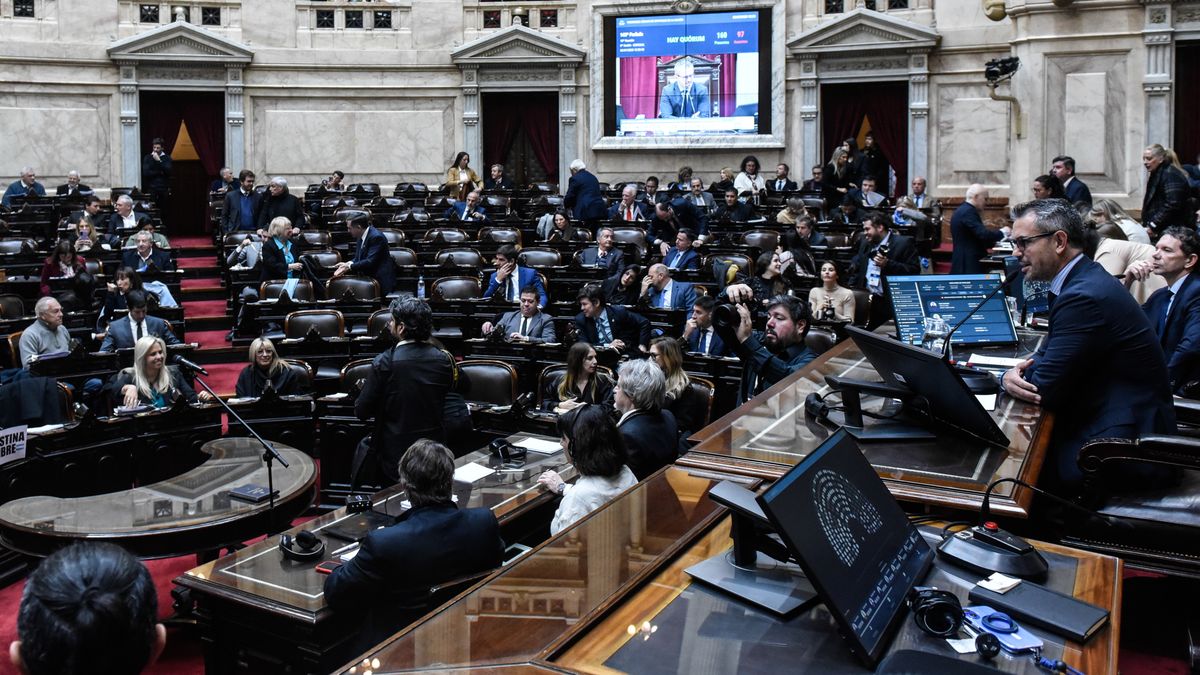 Sin el PRO, Javier Milei reunirá a los legisladores electos para ...