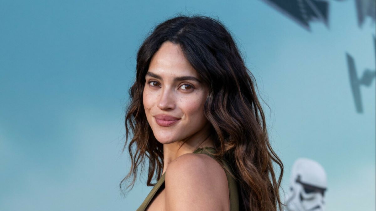 Por qué la hija de Ricardo Arjona podría ser la próxima Mujer Maravilla