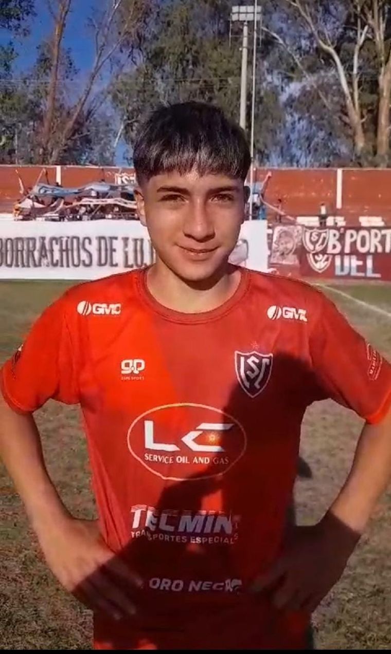 El jugador de solo 13 años que hizo historia en el fútbol mendocino