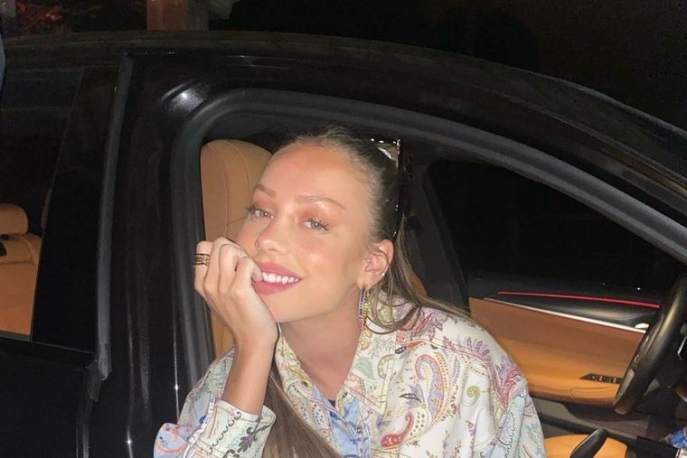 El incomparable estilo de Ester Expósito que causa sensación y marca ...