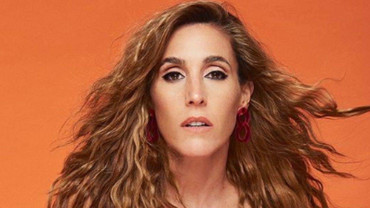 Soledad Pastorutti se llenó de corazones con un nuevo álbum de fotos