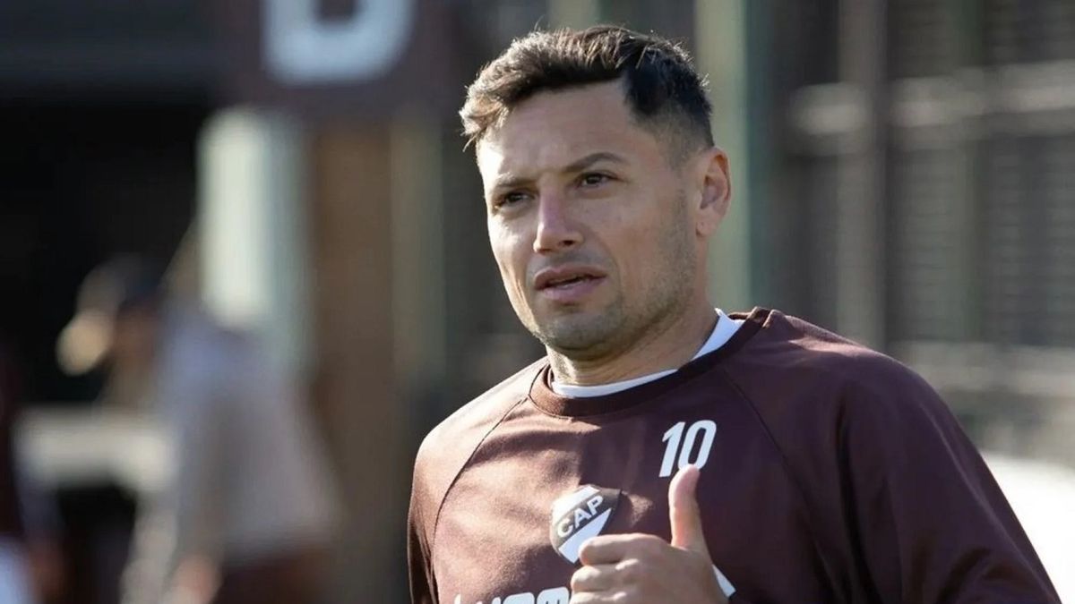 El sorpresivo anuncio de Platense con Mauro Zárate tras su insólito ...