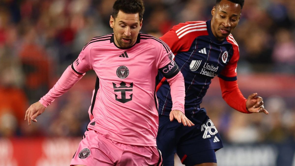 La impresionante sentencia del DT de New England tras sufrir un doblete de Lionel Messi en Inter ...