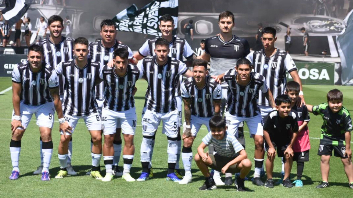 Gimnasia alista su equipo de gala para una función clave
