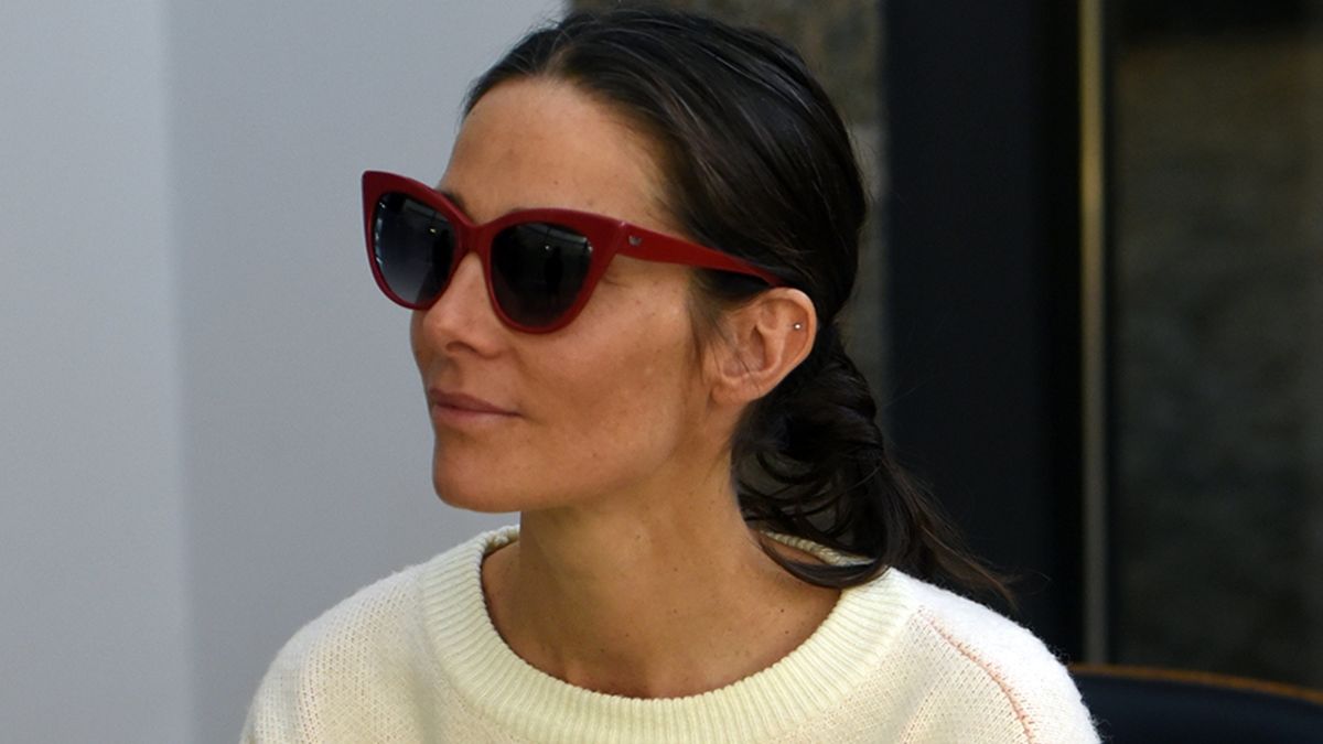 Juana Viale sorprendió con una serie de curiosos objetos en su camarín: el motivo