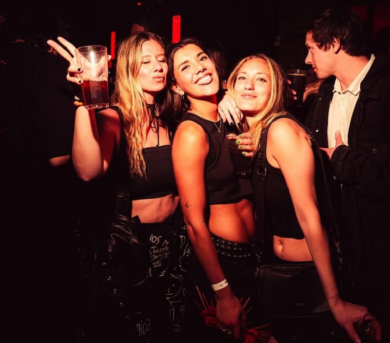 Todas las fotos de una noche inolvidable: primavera y fiesta con MDZ y ...