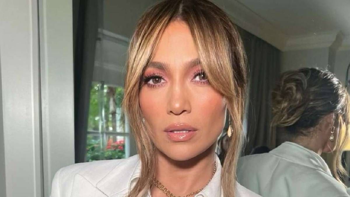 Jennifer Lopez revela su rutina de belleza secreta de sólo cinco minutos